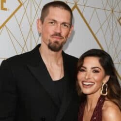 Steve Howey Net Worth, Wife, Bio, Age, Height, Movies, TV Shows