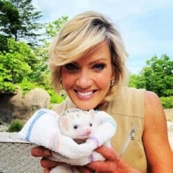 Jessica Pash Accuweather, Bio, Age, Wiki, FOX 43, Husband, Family,