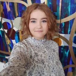 Millicent Simmonds Movies, Net Worth, Age, Family and Boyfriend
