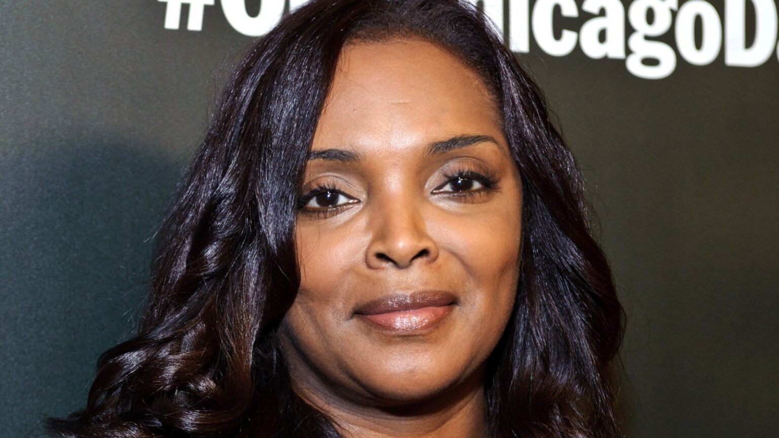 Marlyne Barrett Bio, Weight Loss, Husband, Hair, Twins, Family