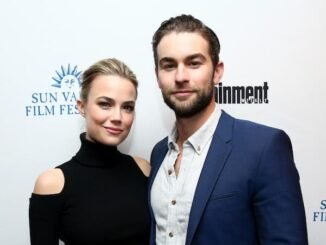 Chace Crawford Bio, Age, Wiki, Height, Net Worth, Parents, Wife