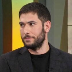 DJ Bean NBC Sports, Age, Family, Wife, Height, Net Worth, Salary